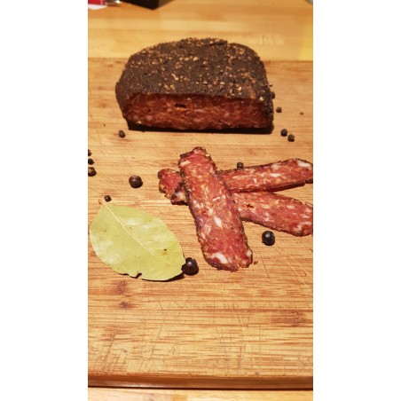 Rustikale Salami Gewürzmischung Brett Salami ganz einfach herzustellen